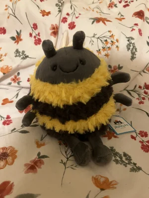 Albee Bee Jellycat | Jelly Journal
